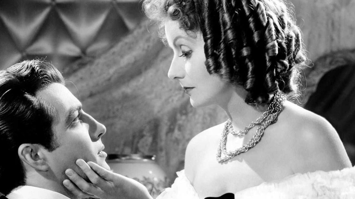 Camille (1937). Film review of the romance movie starring Greta Garbo ...